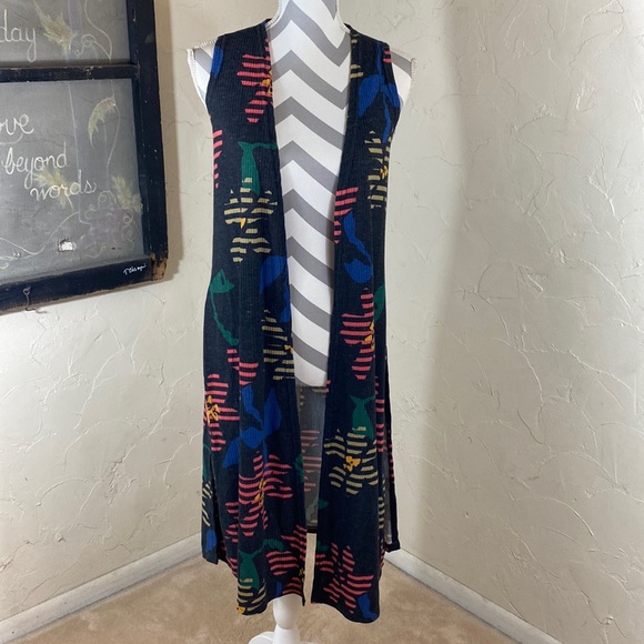 LuLaRoe | Jackets & Coats | Xs Lularoe Joy Vestcharcoal Background With ...